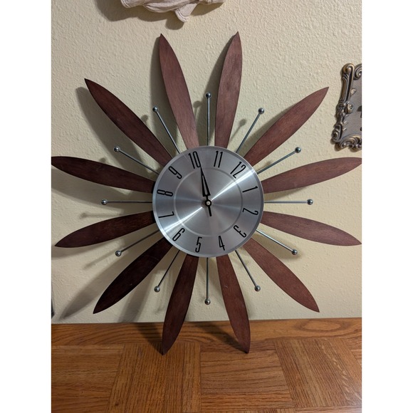 George | Wall Decor | George Nelson Starburst Atomic Wall Clock Vitra ...
